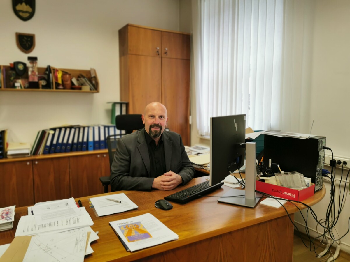 V Kamniku Slapar, v Domžalah Renata Kosec, v Trzinu Ložar, v Mengšu in ...